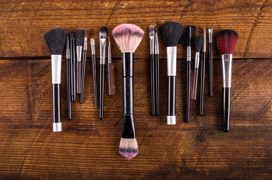 Makeup Products List- Item Names, Steps, Accessories & Kits