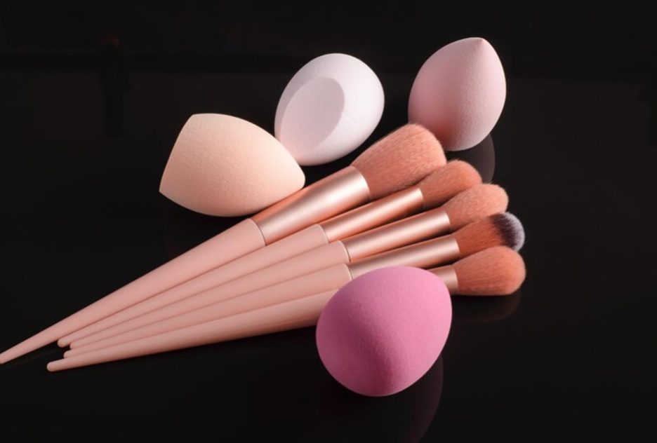 Makeup Products List- Item Names, Steps, Accessories & Kits